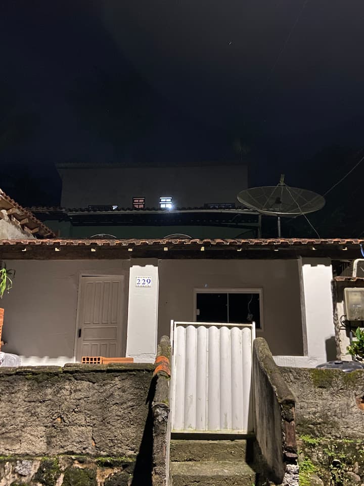 Casa Próximo A Trindade. - Trindade