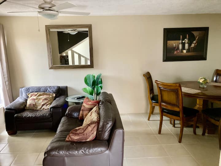 Casita De Oro - Tijuana