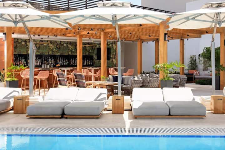 Luxury Apt In Fort Lauderdale - 1 Block To Beach - Fort Lauderdale, FL