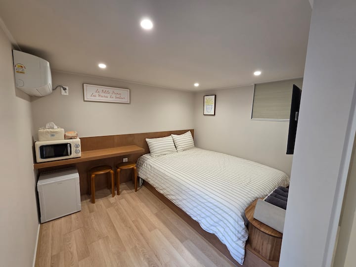 [3f, Tall] ｜의정부역10분｜감성숙소｜아늑한다락방  [그리다,하루] - 자금동