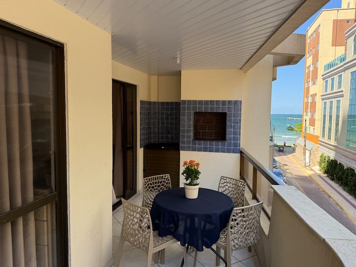Apartamento Inteiro Meia Praia – A 30m Do Mar - Itapema