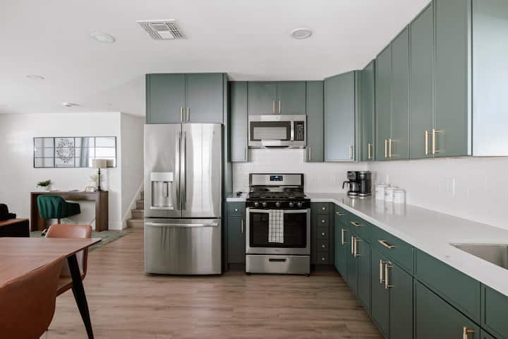 *New* Hillery Haus In North Phoenix - フェニックス, AZ