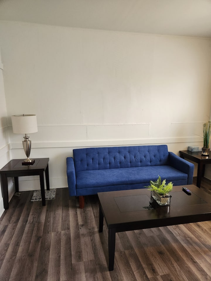 17 A Quiet One Bedroom Apartment - 졸리엣