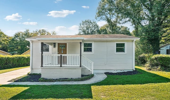 Le Petit Maison Near City Center, Uga And Firefly - Athens, GA