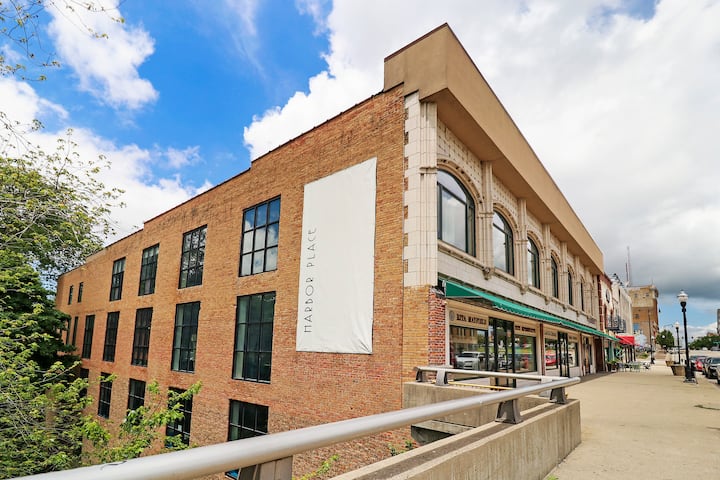 Home 3 Bed 2 Bath Arlingotn - Arlington Heights, IL