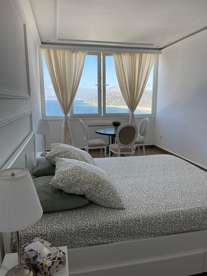 *La Perla De Tarifa*
Vue Sur Mer - Tánger