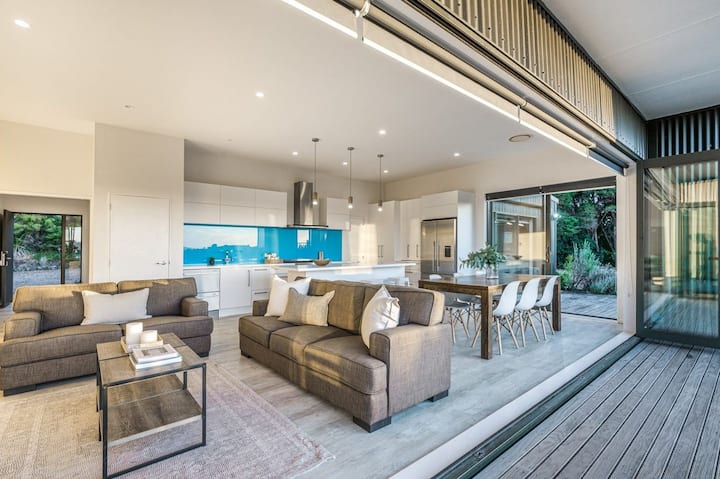 The Summer House At The Grove - Waiheke Island