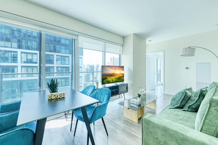 2br Suite W/ 2 Queen Beds - Dundas Sq City Views ! - Toronto, ON
