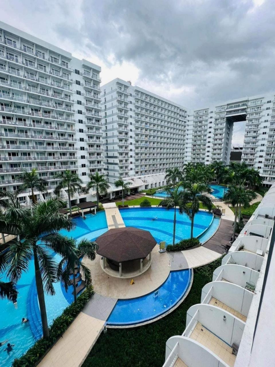 MOA Premier Staycation | Shell Residences - Appartements à louer à ...