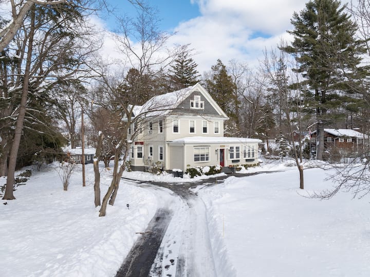 Cornwall Victorian Near West Point - Beacon, NY