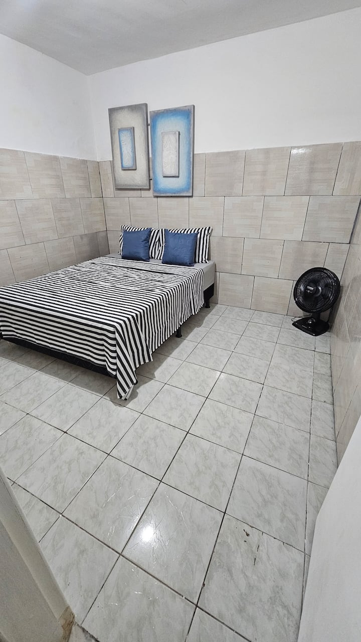 Casa Com Quarto E Garagem - Alto Da Cruz, Camaçari - Camaçari