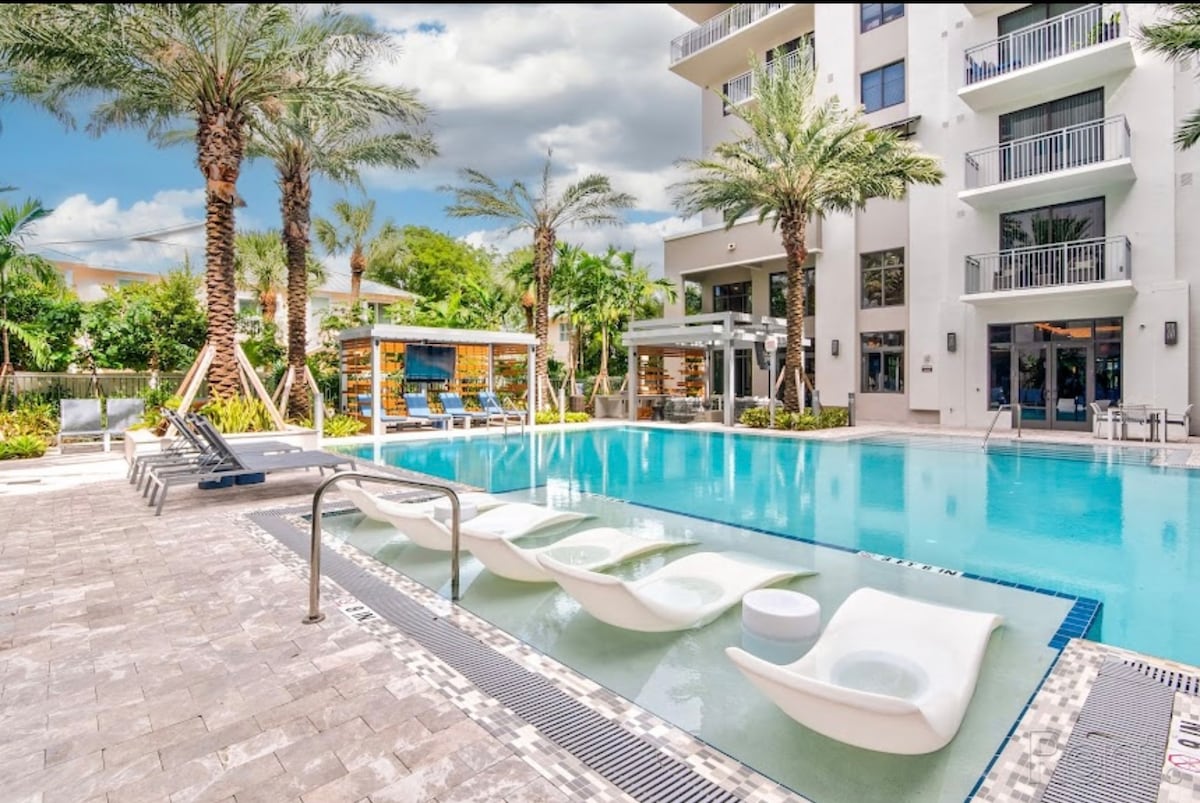 Marchez jusqu'à la plage ou détendez-vous au bord de la piscine ...