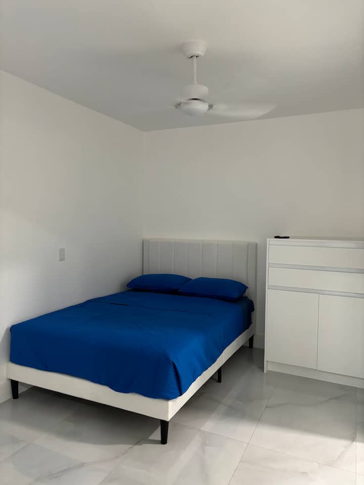 Pocket Oasis - Miami Gardens, FL