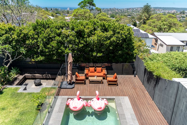 Ocean-view Family Oasis Near Manly | Pool + Games - Dee Why Beach, New South Wales