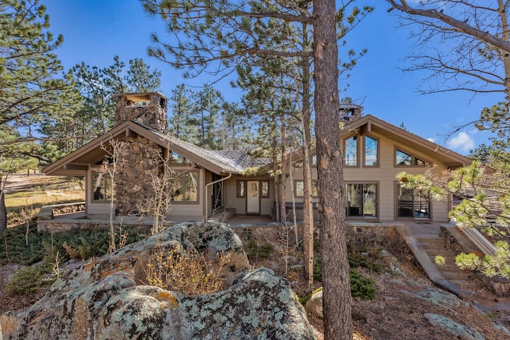 Beautiful, Large Home In Fox Acres-gorgeous Views! - Red Feather Lakes, CO