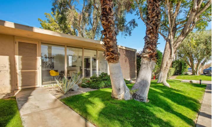 Iconic Mid-century Bungalow In Palm Springs, Ca - Palm Springs, CA