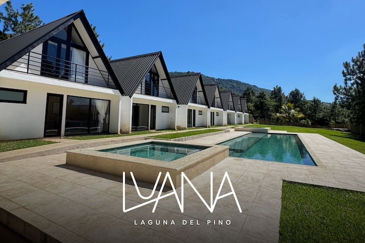 Luana • Cabaña Bruma, Desconéctate Y Disfruta - Guatemala