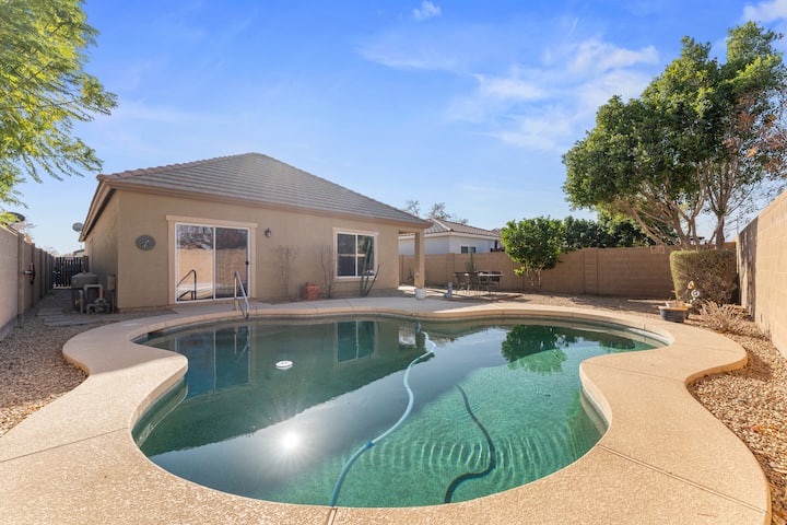 Desert Pool Haven | Bright Retreat In Surprise - Surprise, AZ