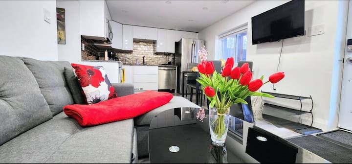 Modern Private Suite • Parking • Near Uptown - Waterloo, Ontàrio, Canadà
