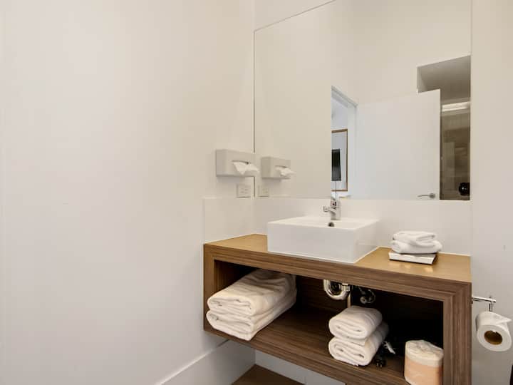 Corrigans Beach Escape Studio - Batemans Bay