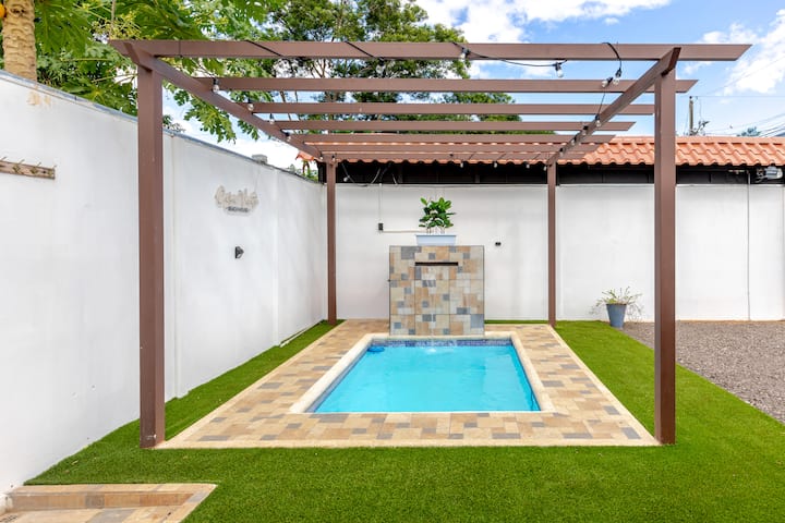 Private Pool I King Bed | 9 Min Coco Beach | Wifi - Playa Hermosa