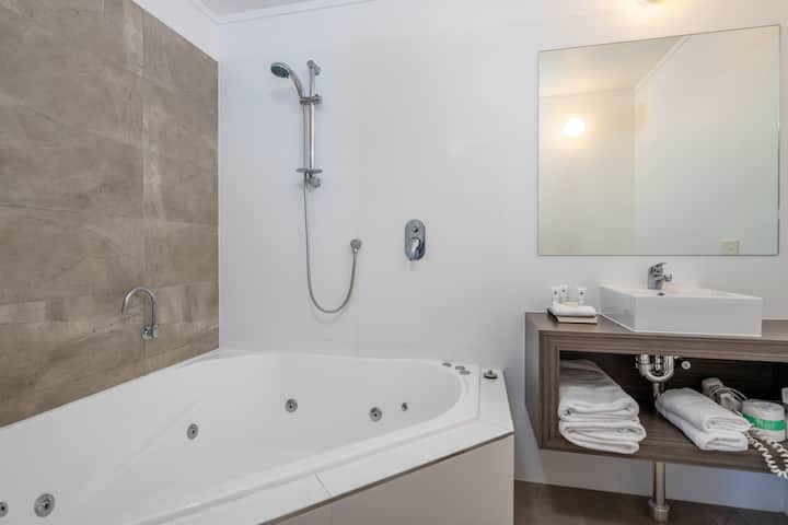 Corrigans Beach Escape 1 Bedroom Apartment - Batemans Bay