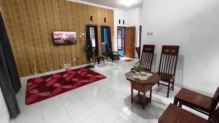 Atk Home's Cempaka Dekat Akmil Mertoyudan Magelang - Magelang