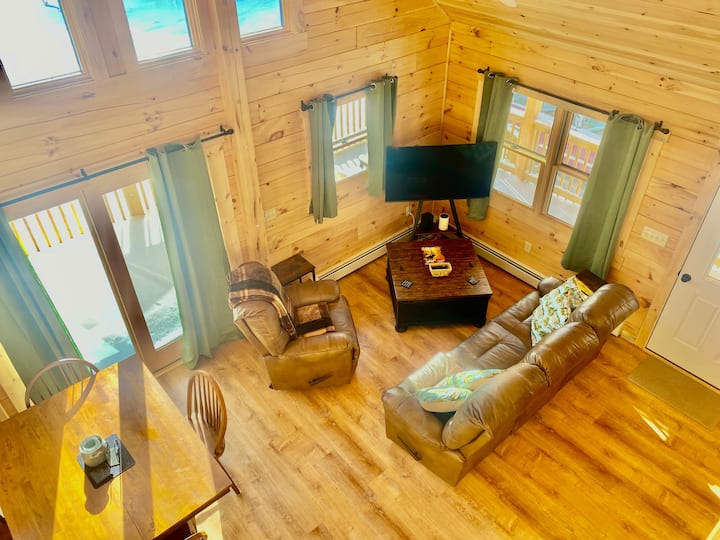 Welcome To Pointer’s Place - Lake Francis, NH