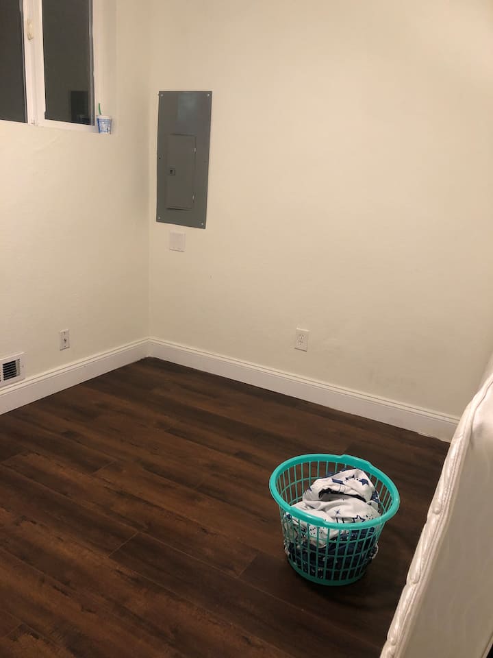 Very Convenient - Fife, WA