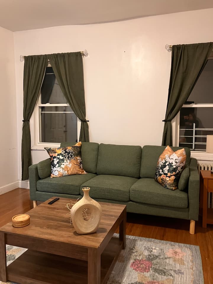 First Floor Cozy Apt W/ Parking - Yonkers, NY