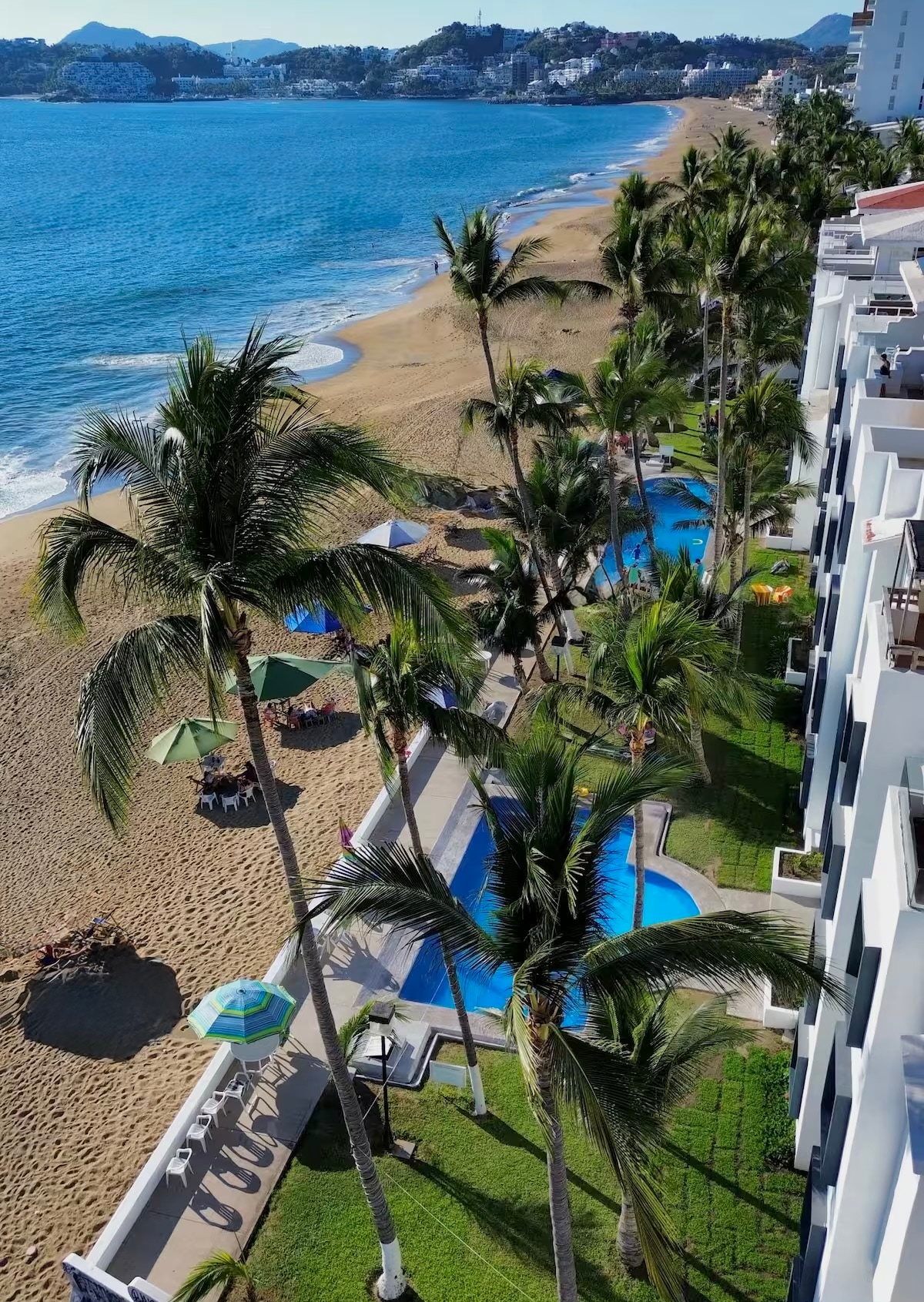 Außergewöhnliches Loft mit Blick auf den Strand und 2 Pools - Wohnungen ...