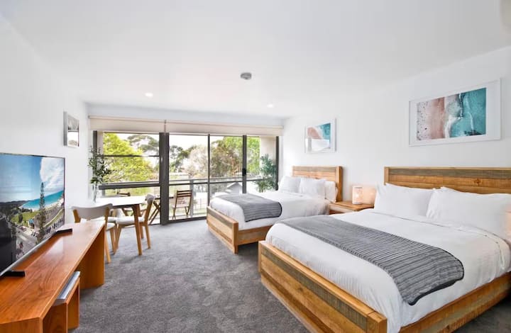 Bay View: Ocean Breeze - Lorne