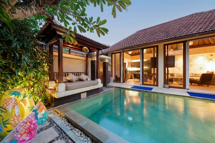 Ultra Deluxe Spa Villa - Indonesia