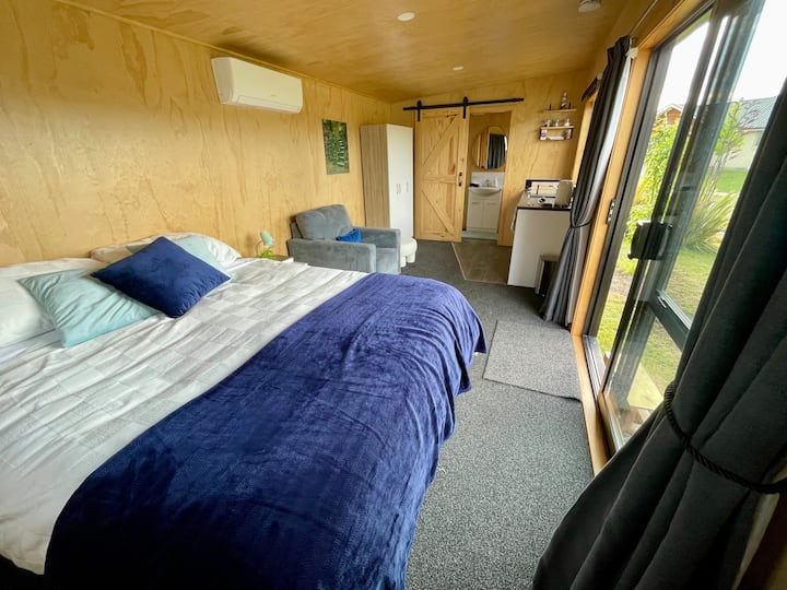 Watkins Tiny Retreat - Ashley