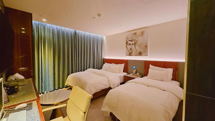 首尔少见的安静精品酒店 Indipresent Hotel Deluxe Twin 双床房 501 - Seoul