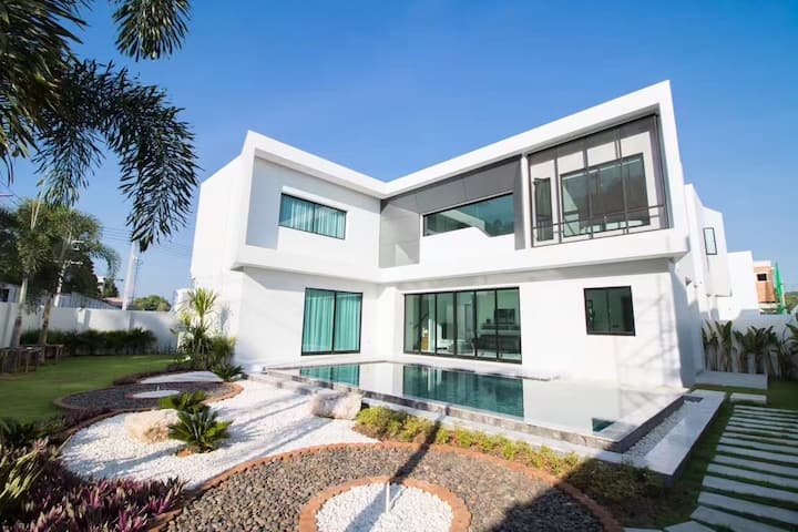 普吉镇四卧花园别墅靠近商场夜市 - Provincia de Phuket