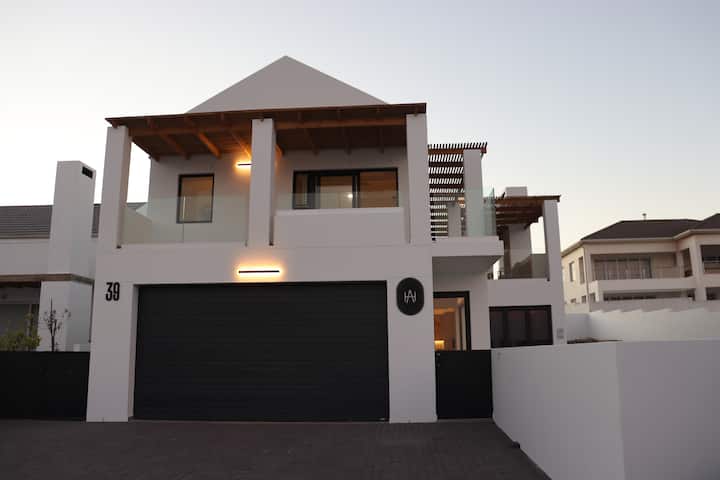 Azure Horizons - Saint Helena Bay