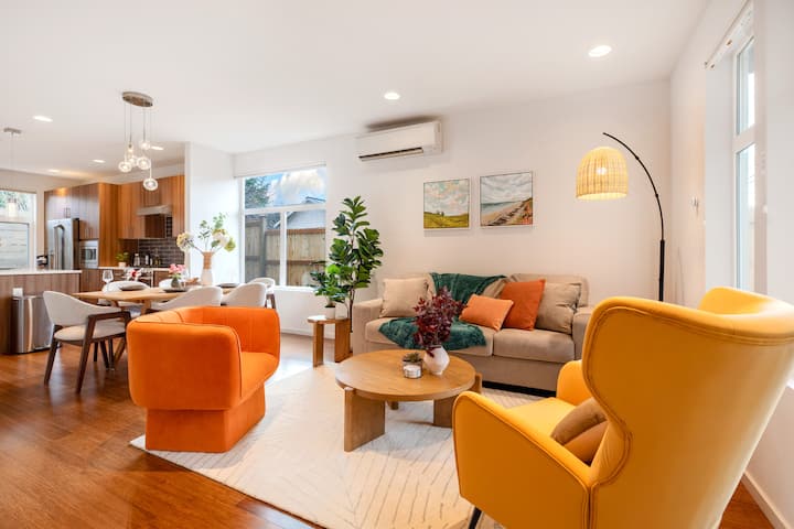 Spacious Modern House Rooftop Backyard Loft 3b2.5b - Ballard - Seattle