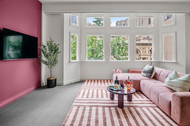 2 Bdrm On Collins St Opposite The Regent Theatre - Melbourne