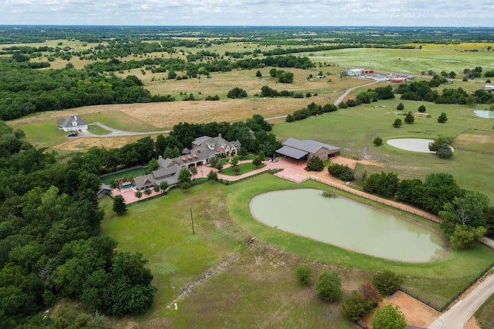 Luxurious Resort And Peaceful Property In Dfw Area - Blue Ridge, TX