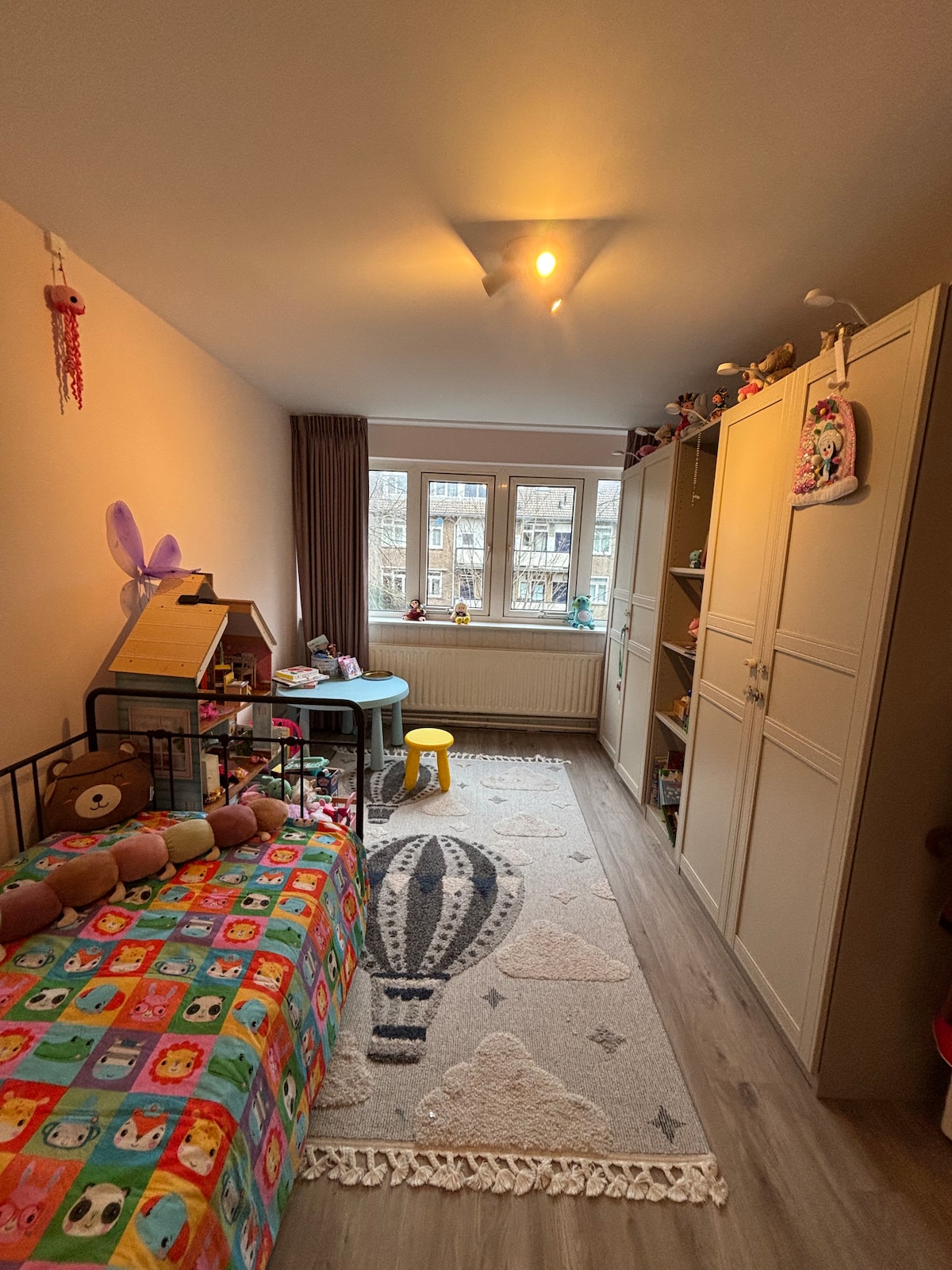 Logement élégant entier avec un emplacement parfait - Maisons à louer à ...