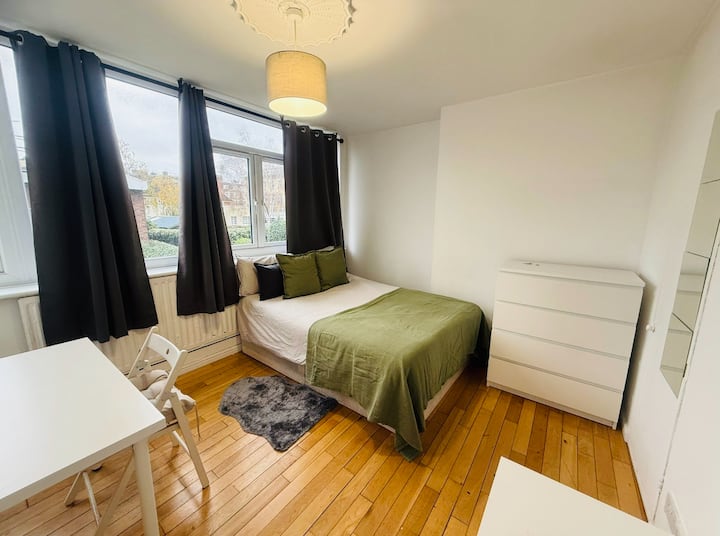 Lovely Double Room In Wandsworth! - London