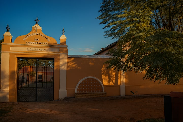 Apartamentos En Cortijo Histórico - Carmona