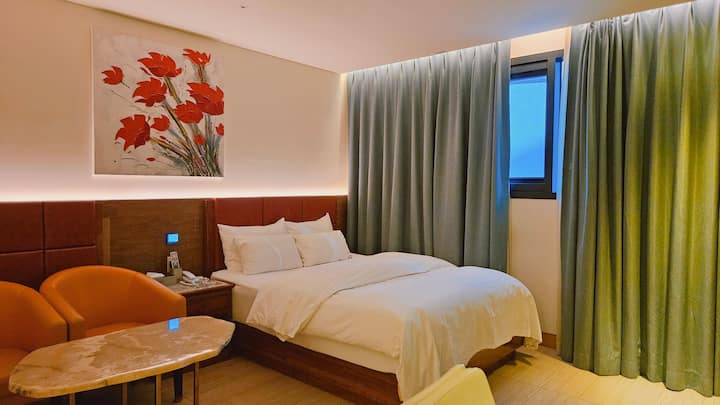 Indi Present Hotel[deluxe King Room.豪华大床房]606 - Seoul