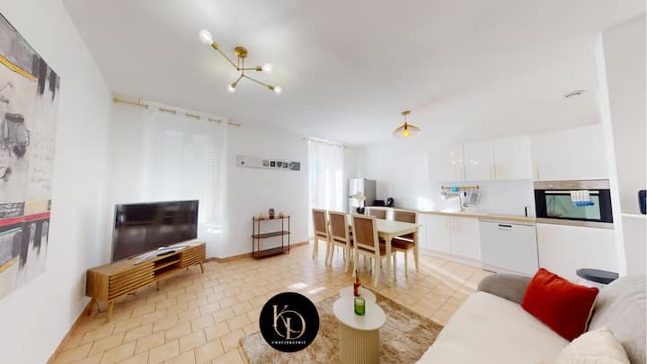 «&nbsp;Proximité » à Deux Pas Du Port De Plaisance - Port-de-Bouc