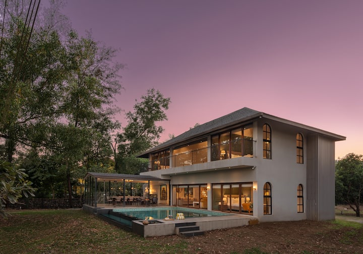 La Mia Casa 5br Pet-friendly Riverfront Escape - 