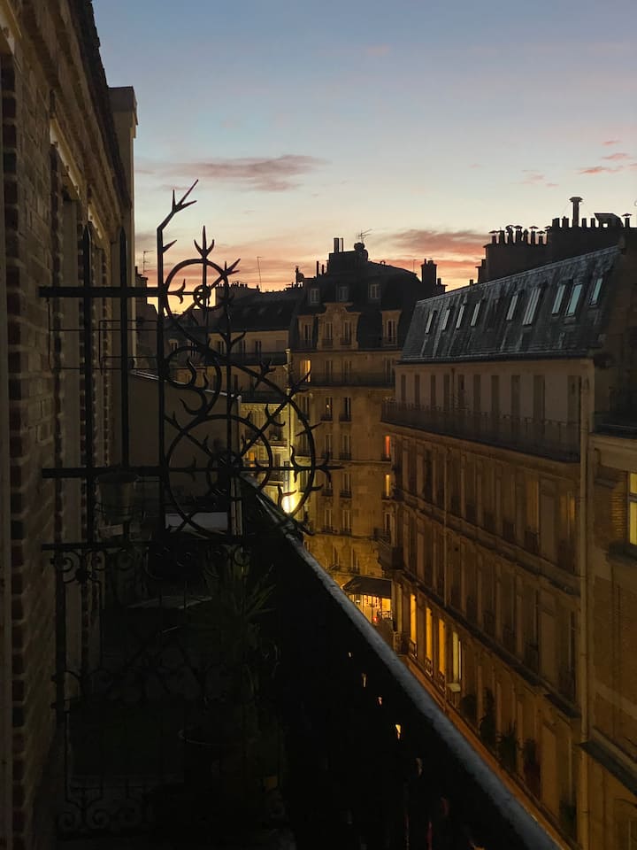 Appartement Avec Balcon Sur Les Toits De Paris - باريس