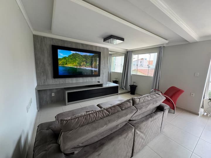 Casa De Praia- 4 Quartos, Centro, 2 Vagas, Churasq - Balneário Camboriú