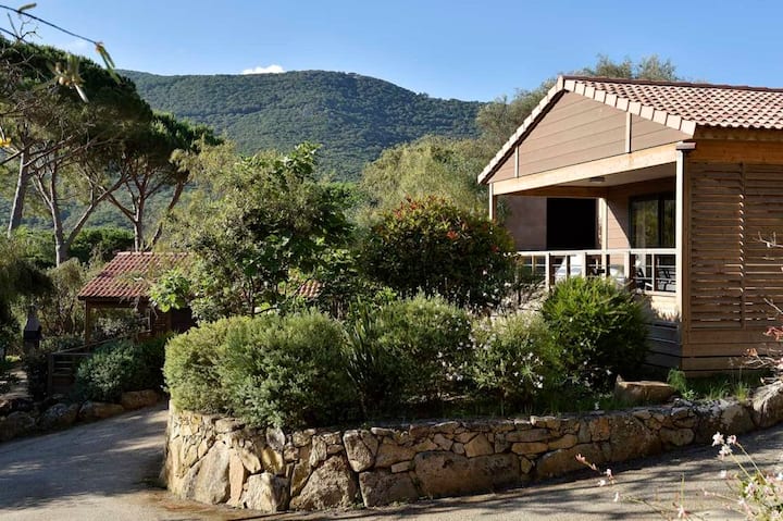 Chalet En Bord De Mer - Propriano