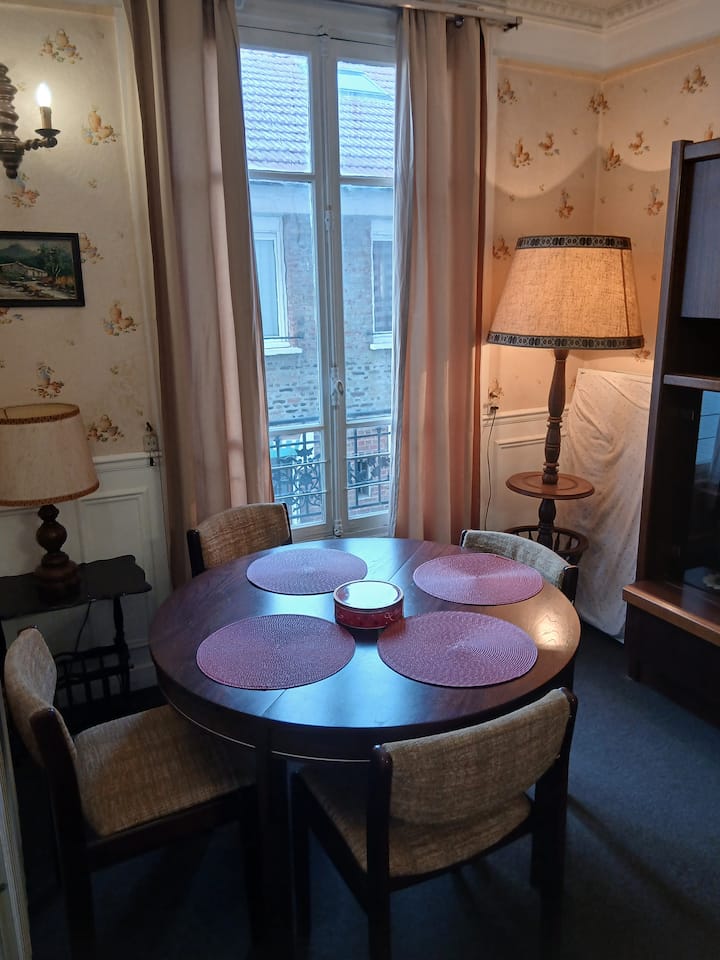 App Plein Centre, à Côté De Tous Transports - Saint-Denis